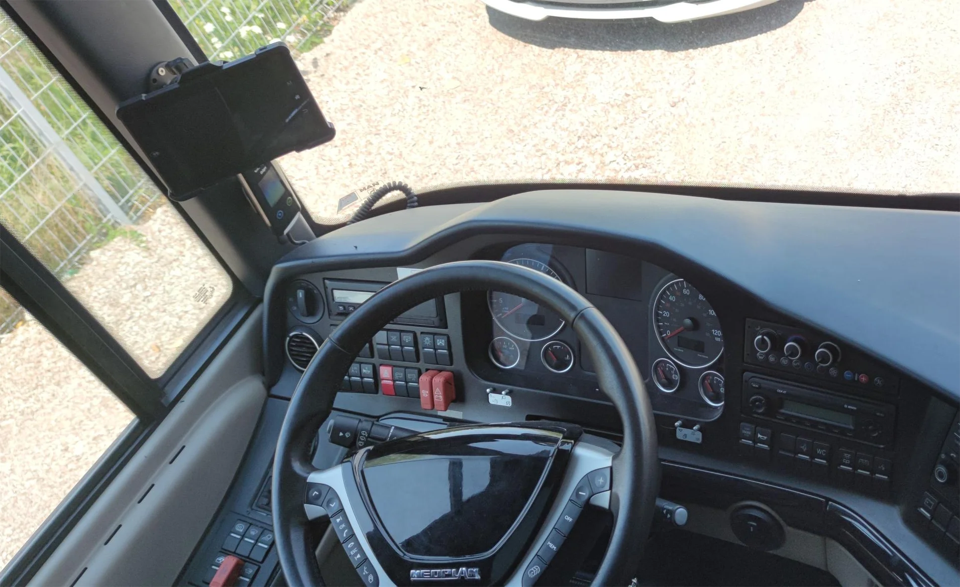 What is mobile data terminal? - Waysion